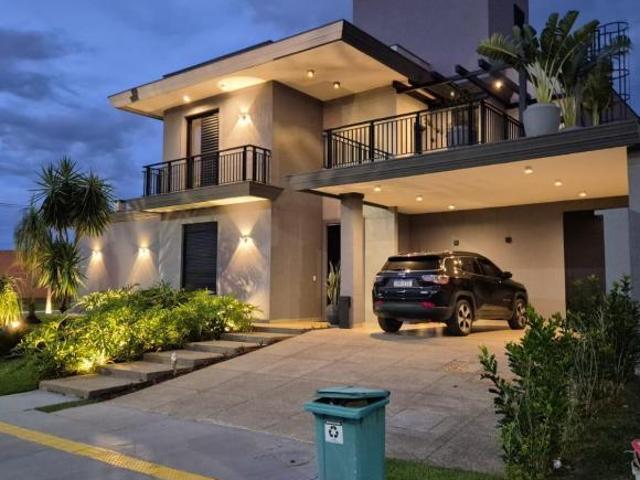 Sobrado de 400 m² com 04 suítes à venda por R$ 3.890.000 Jardins França Goiânia/GO