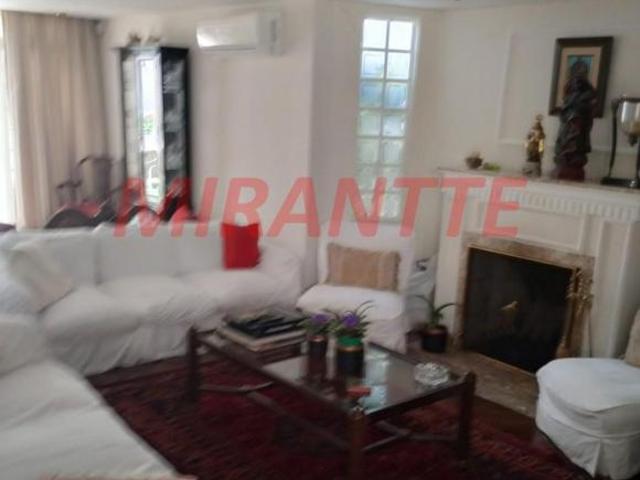Sobrado de 400m² com 3 quartos