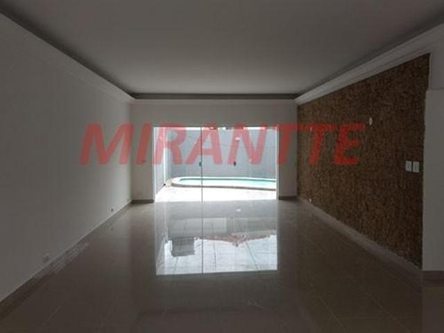 Sobrado de 400m² com 5 quartos
