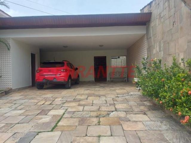 Sobrado de 402m² com 3 quartos