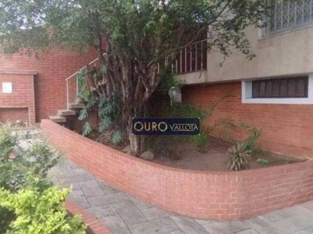 Sobrado de 404 m2 com 3 suítes na Mooca