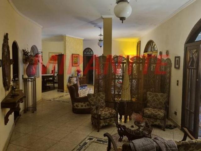 Sobrado de 420m² com 5 quartos
