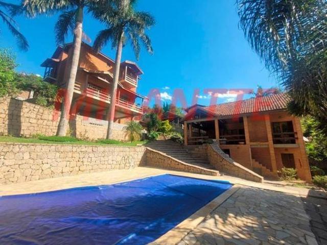 Sobrado de 427.81m² com 4 quartos