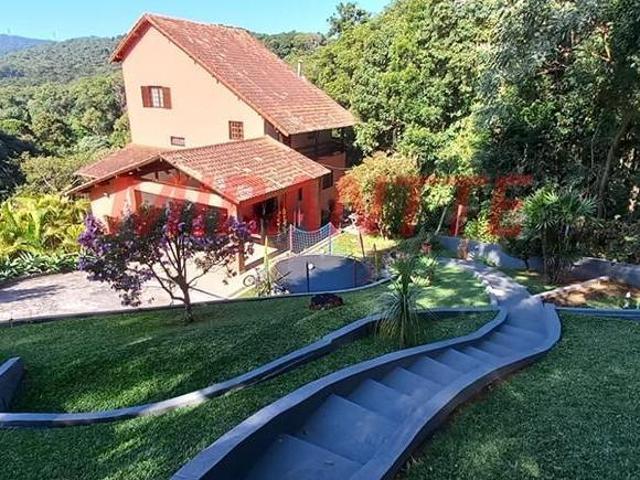 Sobrado de 428m² com 4 quartos