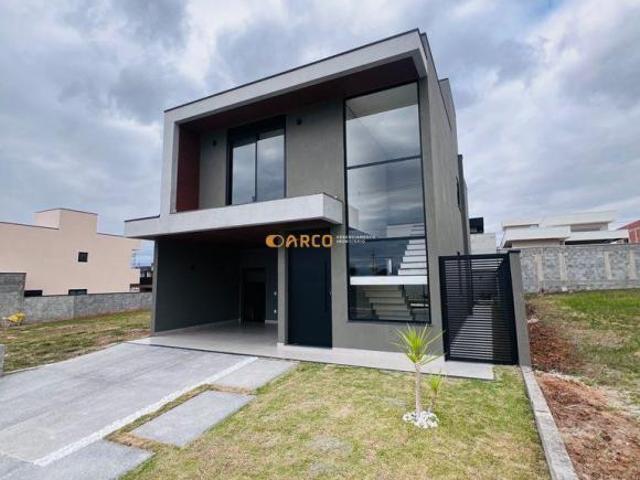 Sobrado de 4 Dorms sendo 2 suites Vereda dos Campos São José dos Campos SP