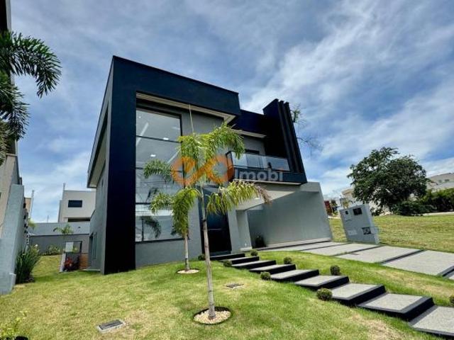 Sobrado de 4 suítes no Condomínio Vale Verde