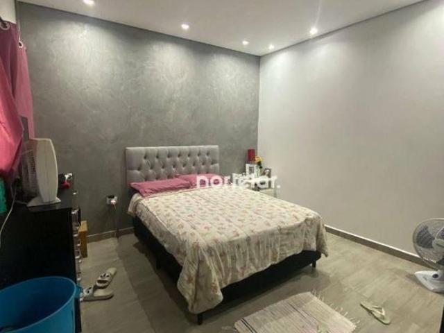 Sobrado de 4 quartos um sendo suite imovel de 200m, localizado no jd. princesa, imovel nao tem nada