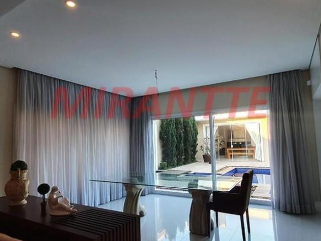 Sobrado de 545m² com 4 quartos
