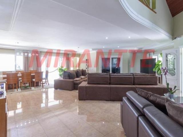 Sobrado de 550m² com 4 quartos