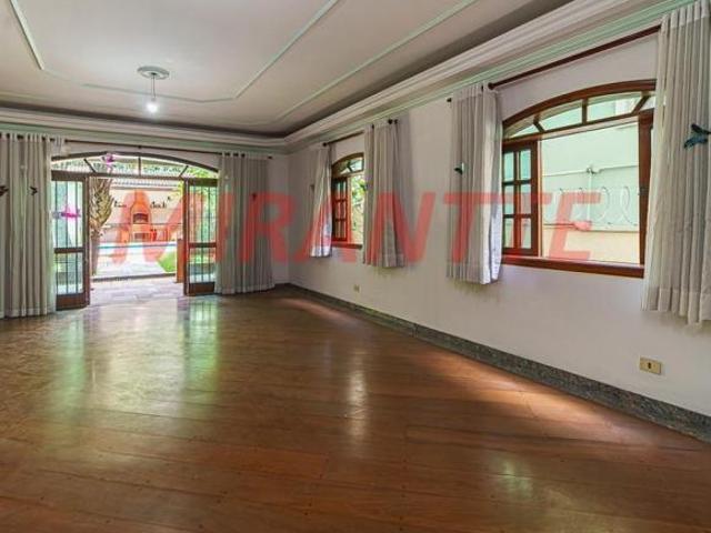 Sobrado de 560m² com 5 quartos
