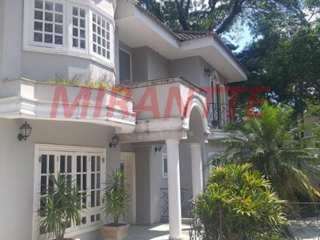 Sobrado de 590m² com 4 quartos