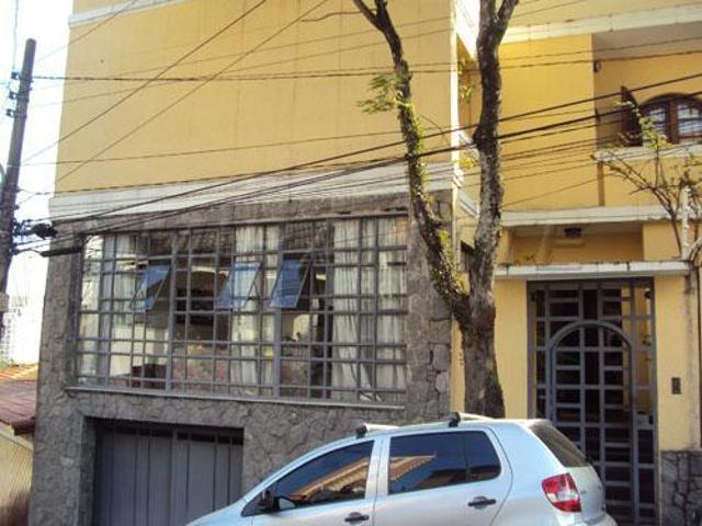 Sobrado de 500m² com 4 quartos