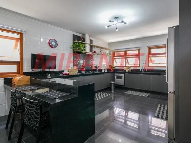Sobrado de 500m² com 6 quartos em Jardim Kherlakian