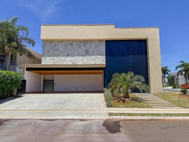 Sobrado de 509m² com 05 suítes à venda no Jardins Atenas Goiânia GO