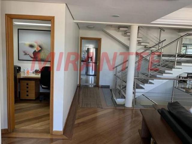 Sobrado de 511m² com 5 quartos