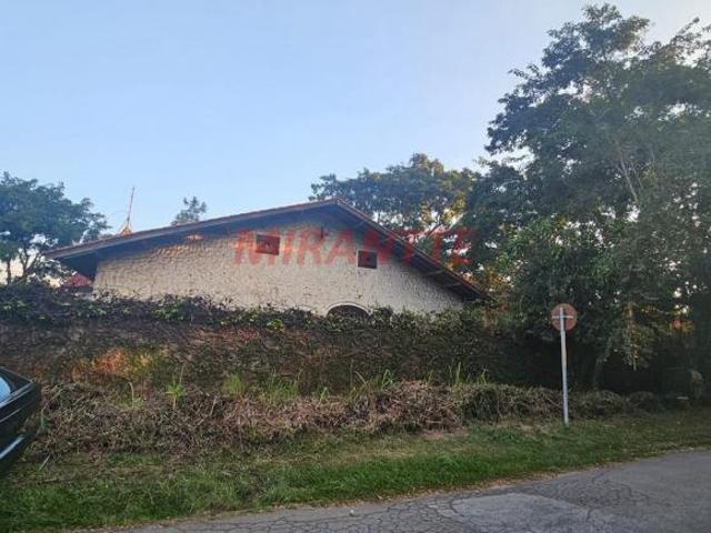Sobrado de 520m² com 4 quartos