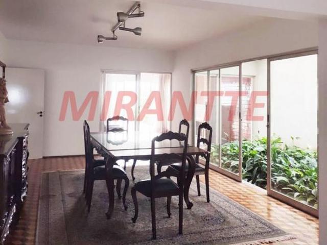 Sobrado de 538m² com 7 quartos
