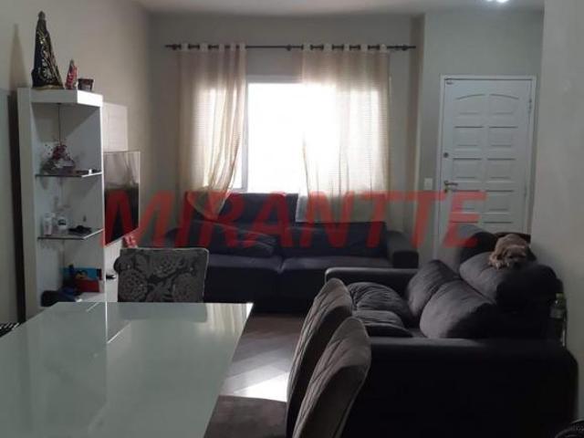 Sobrado de 67m² com 2 quartos