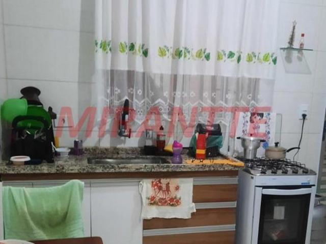 Sobrado de 67m² com 4 quartos