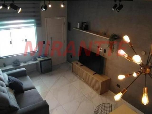 Sobrado de 68m² com 3 quartos