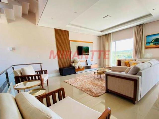 Sobrado de 600m² com 4 quartos