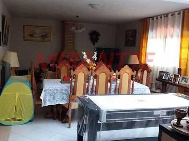 Sobrado de 612m² com 4 quartos