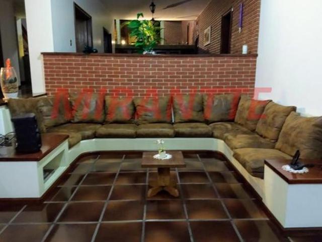 Sobrado de 795m² com 4 quartos