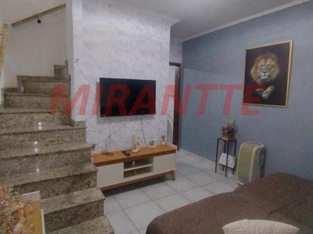 Sobrado de 70m² com 3 quartos