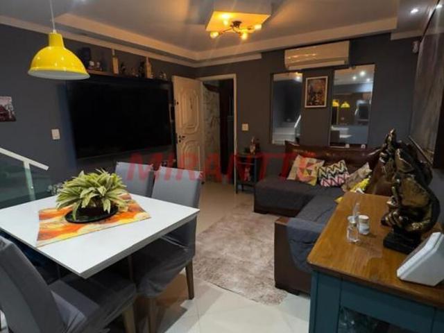 Sobrado de 72m² com 2 quartos