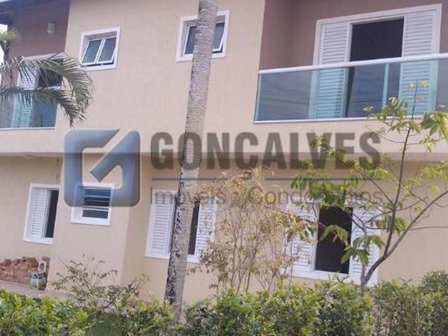 Sobrado de 7 suítes com piscina e 15 vagas em Praia Grande – Flórida