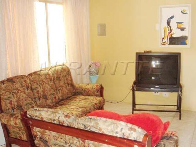 Sobrado de 990m² com 13 quartos