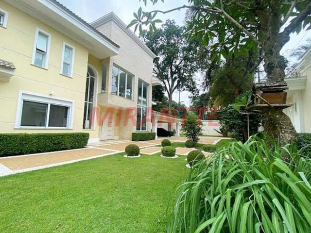 Sobrado de 920m² com 7 quartos