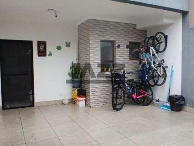 SOBRADO DIFERENCIADO NO MASSAGUAÇU PRONTO PARA MORAR E COM ENERGIA SOLAR!