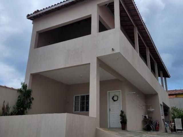 Sobrado disponível para venda no bairro São João em Jacareí