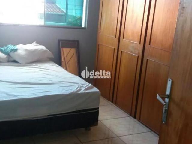 Sobrado disponível para venda no bairro Shopping Park em Uberlândia MG