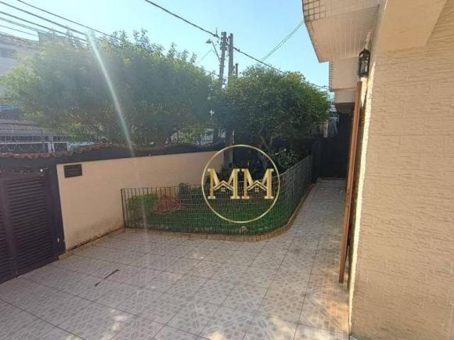 Sobrado dos sonhos para sua família com 4 quartos, uma suíte, três vagas