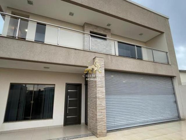 Sobrado Exclusivo à Venda no Jardim Karla