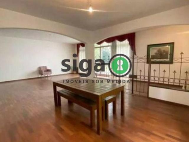 Sobrado Exclusivo na Vila Madalena com 387m² Construídos e 5 Vagas