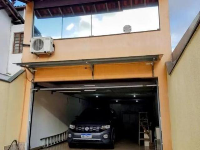 Sobrado exclusivo na zona oeste de SP em localização privilegiada, frente para duas ruas!