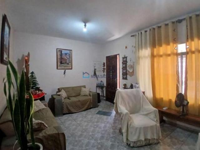 Sobrado e Casa no mesmo terreno com 163m² de terreno e 270m2 de construção á venda!