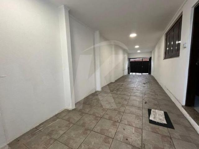Sobrado e Salão Comercial, 5 Quartos 3 Suítes, Quintal, Churrasqueir Terraço, 2 Vagas Garagem Jaçanã