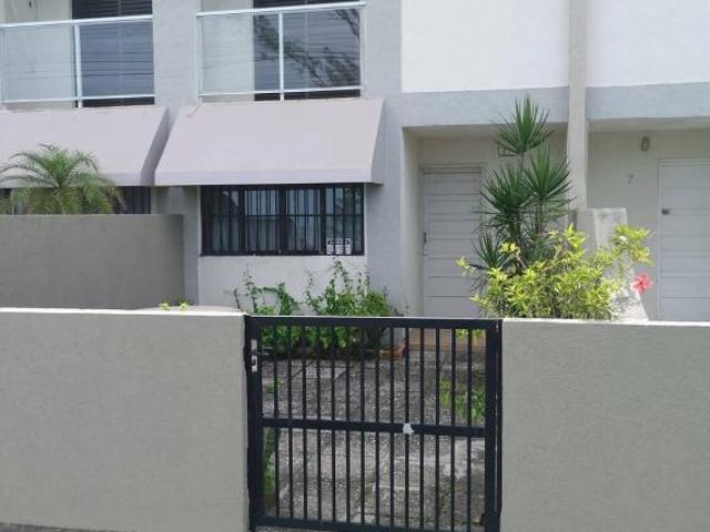 Sobrado em, Matinhos/PR de 129m² 3 quartos à venda por R$ 650.000,00