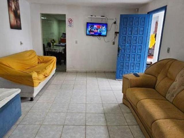 Sobrado em, Matinhos/PR de 200m² 6 quartos à venda por R$ 800.000,00