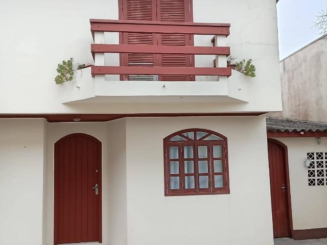 Sobrado em, Matinhos/PR de 62m² 2 quartos à venda por R$ 399.900,00