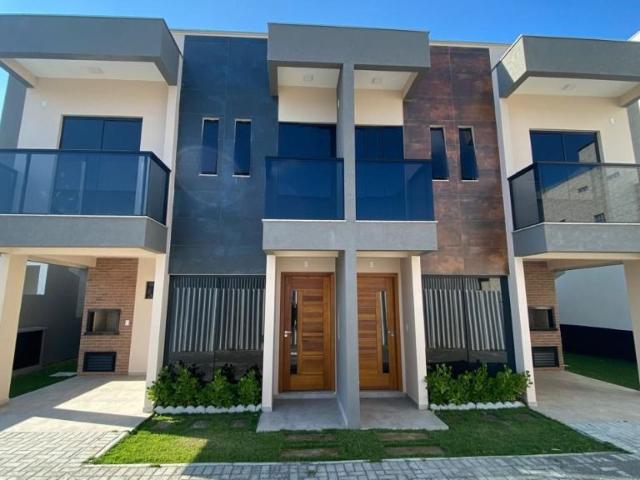 Sobrado em Meia Praia, Navegantes/SC de 97m² 2 quartos à venda por R$ 835.000,00 ou para locação R$ 4.000,00/mes