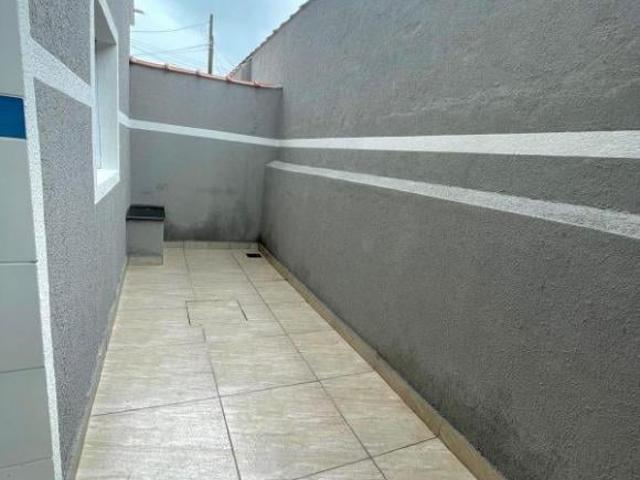 SOBRADO EM MONGAGUÁ