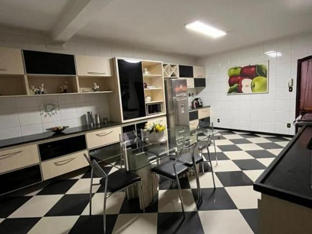 Sobrado em Nova Gerty, São Caetano do Sul/SP de 243m² 3 quartos à venda por R$ 1.240.000,00