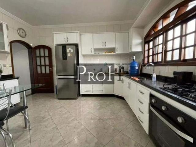 Sobrado em Nova Gerty, São Caetano do Sul/SP de 347m² 3 quartos à venda por R$ 1.200.000,00
