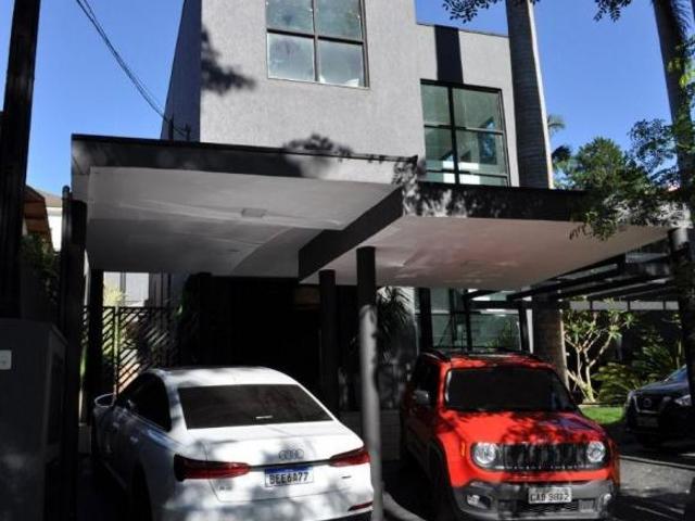 Sobrado em Nova Higienópolis, Jandira/SP de 460m² 3 quartos à venda por R$ 2.600.000,00
