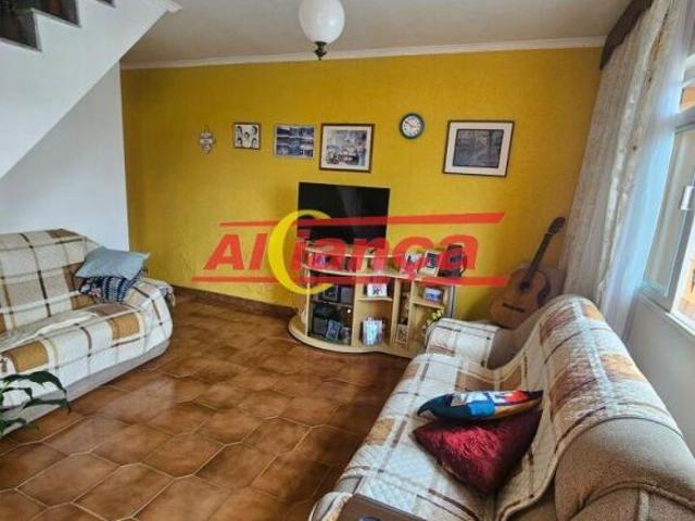 Sobrado em ótima Localização: Pronto para Você!
